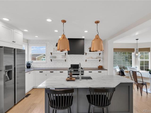 6823 Edgewood Place