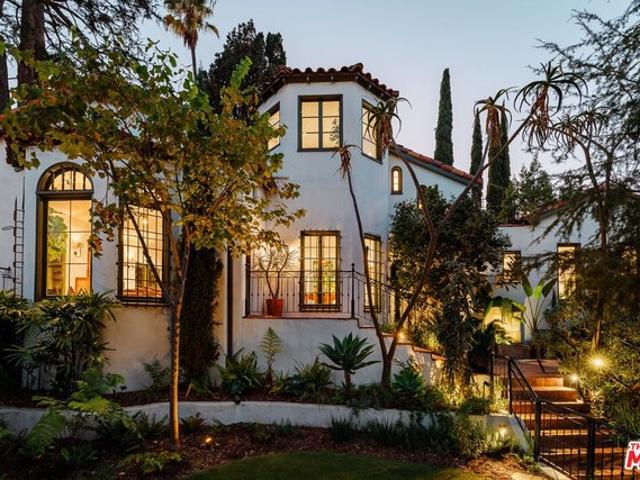 6823 Iris Cir, Los Angeles, CA 90068