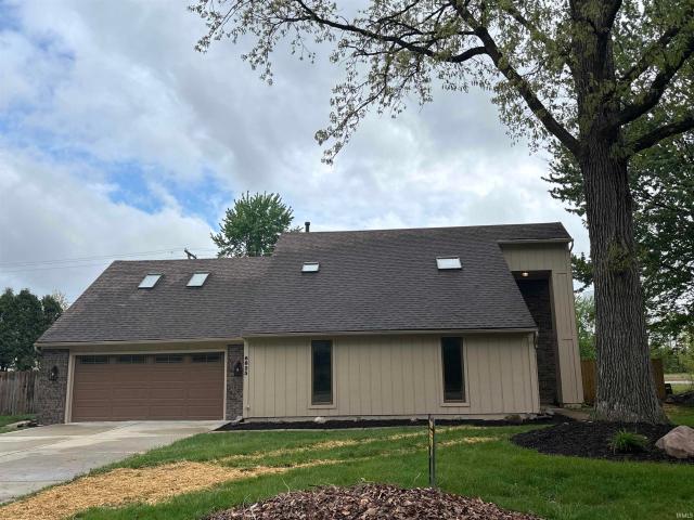 6823 Laurelwood Cove