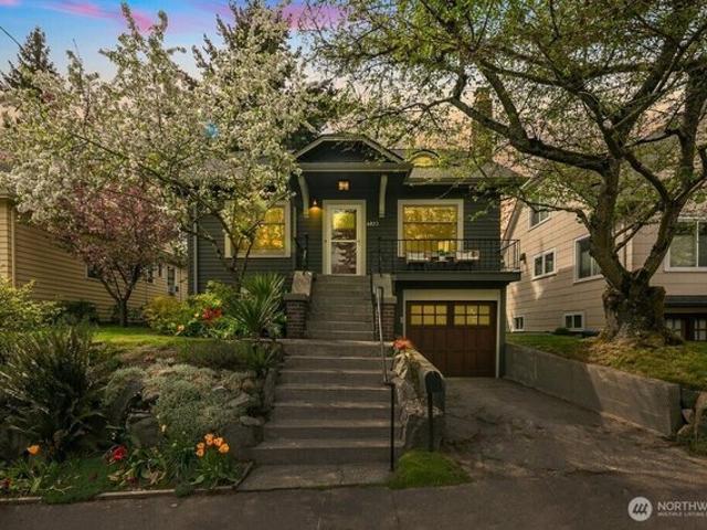 6823 16th Ave NE, Seattle, WA 98115