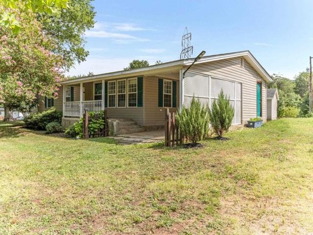 682 Island Ford Rd, Inman, SC 29349