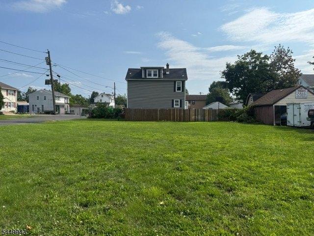 682 Jefferson Ave, North Brunswick Township, NJ 08902