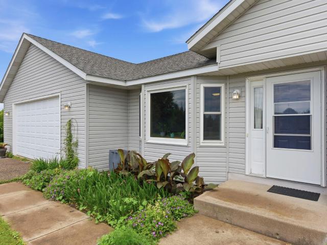 682 Old Hopkins Place