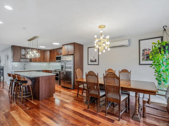 682 Lexington Avenue | Compass
