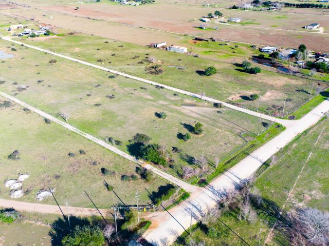 682 Schultz Road S
