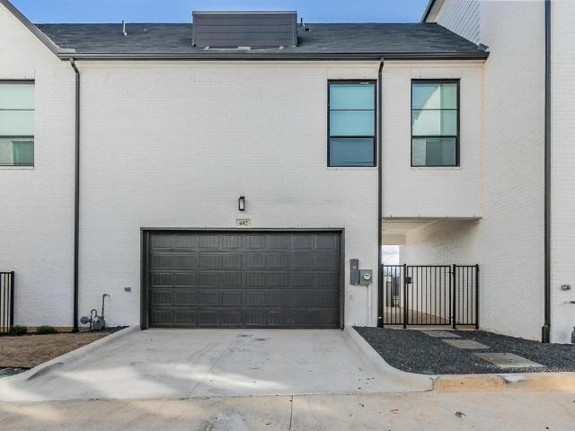 682 W Main Street