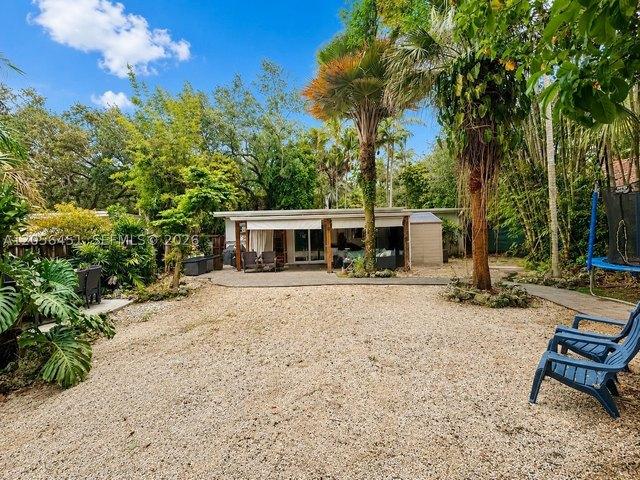 6834 SW 78th Ter, South Miami, FL 33143