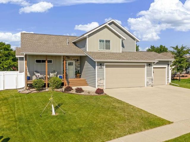 6835 Sahalee Dr, Rapid City, SD 57702