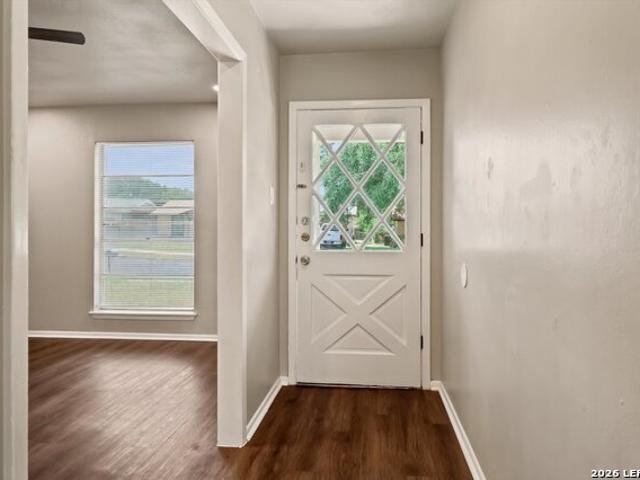 6835 Twin Lake Dr