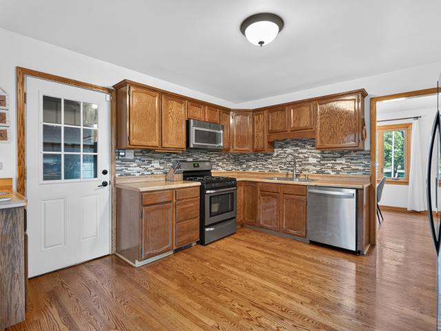 6835 th Street