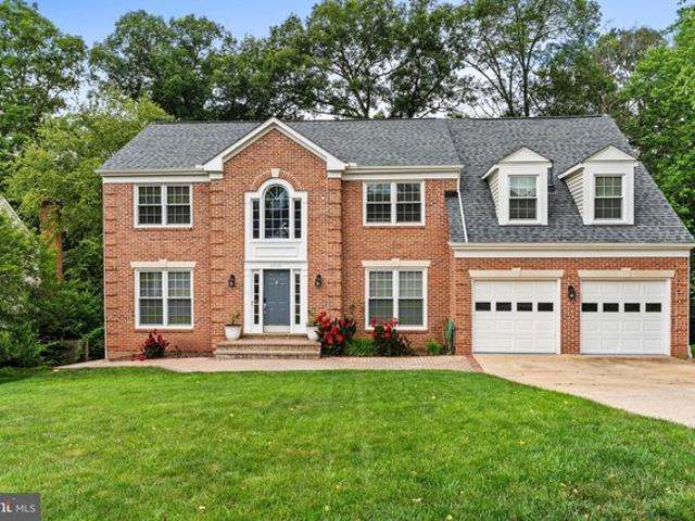 6836 Compton Heights Cir, Clifton, VA 20124