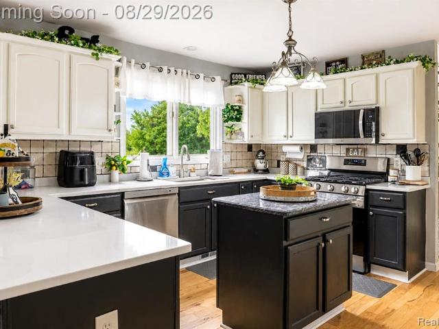 6837 Alta Drive