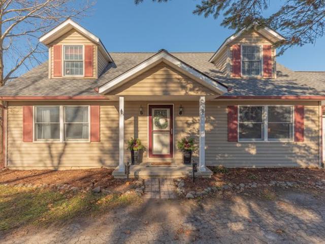 6838 Daly Rd, Dexter, MI 48130