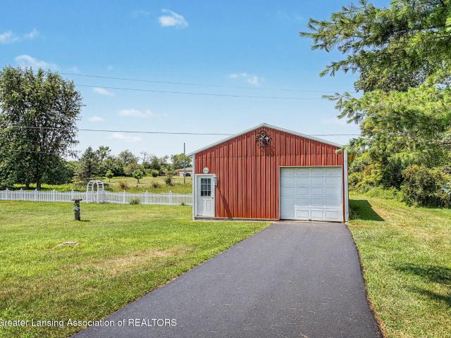6839 N Hartel Road