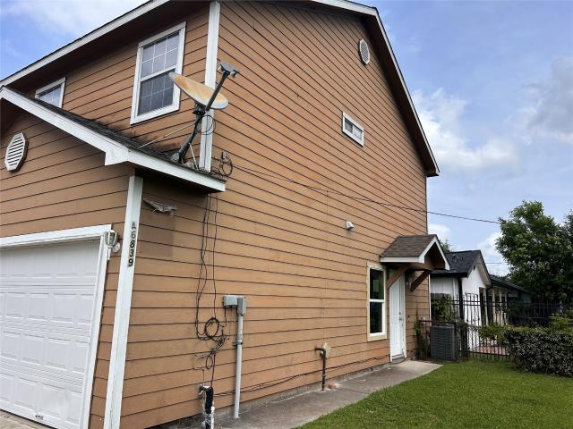 6839 Larkstone St, Unit A, Houston, TX 77028 | MLS #75819 | Compass