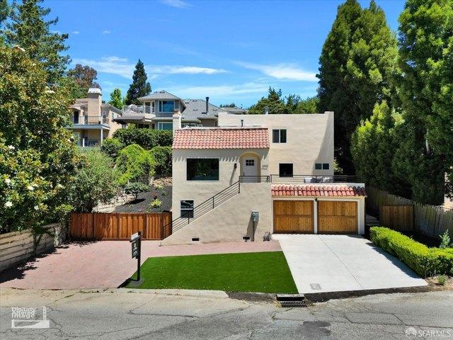 6830 Broadway Ter, Oakland, CA 94611