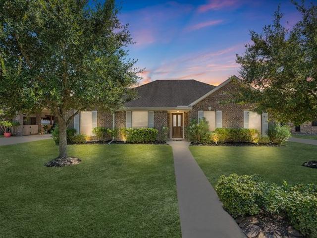 6830 Gonzales Pt, Manvel, TX 77578