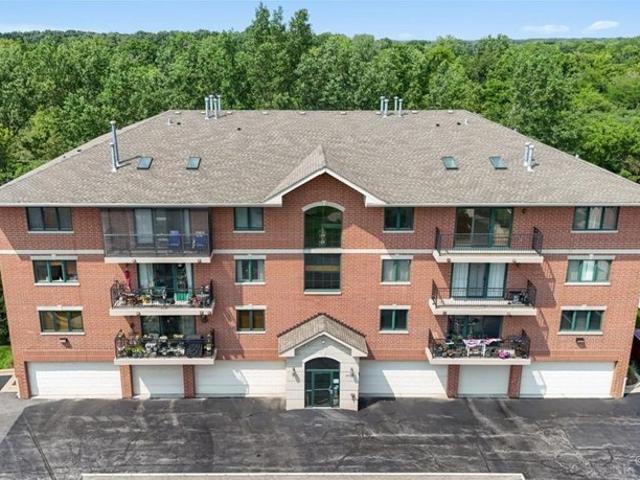 6830 W Winding Trail Unit 101, Oak Forest, IL 60452