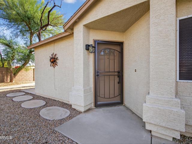 6831 s oakmont drive