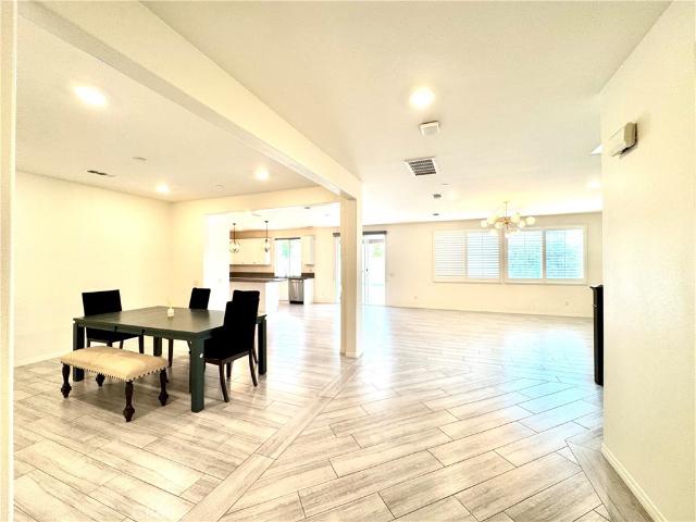 6832 Cache Wy