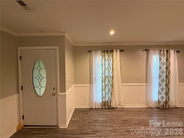 6832 Delta Lake Dr, Charlotte, NC 28215 | MLS #4371 | Compass