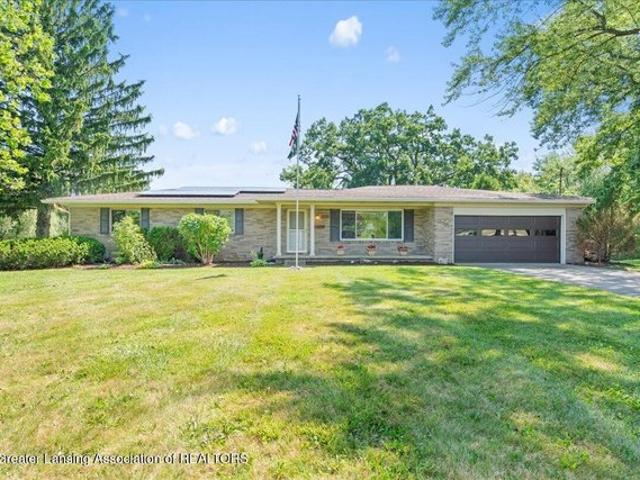 6832 E Galway Cir, Dimondale, MI 48821