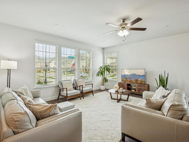6832 Henry Drive