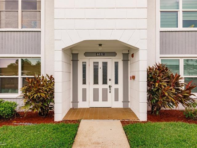 6832 Sandtrap Dr, Unit 2, Fort Myers, FL 33919 | MLS #2025021 | Compass