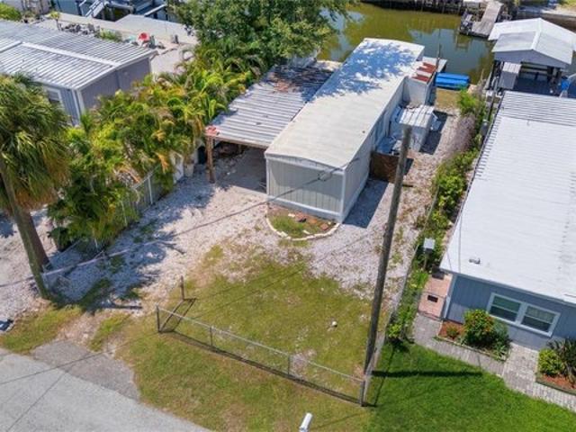 6833 Flicker Ln, Hudson, FL 34667