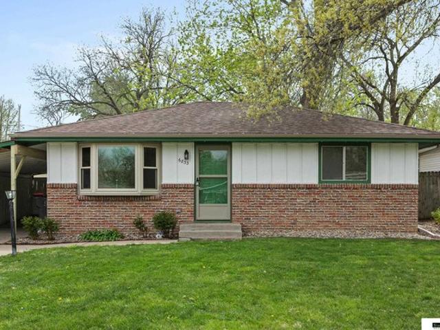 6833 Garland St, Lincoln, NE 68505