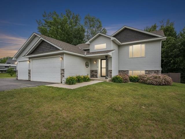 683 Elins Lake Rd SE, Cambridge, MN 55008