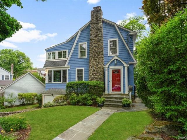 683 Forest Ave, Larchmont, NY 10538
