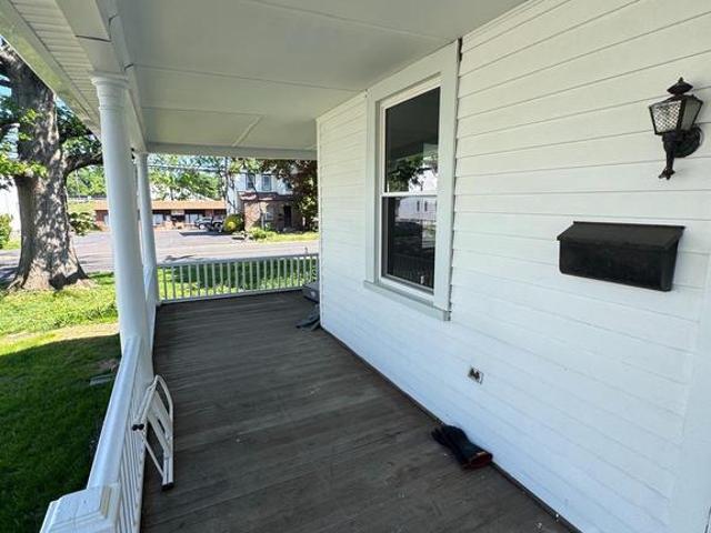 683 Knowles Avenue