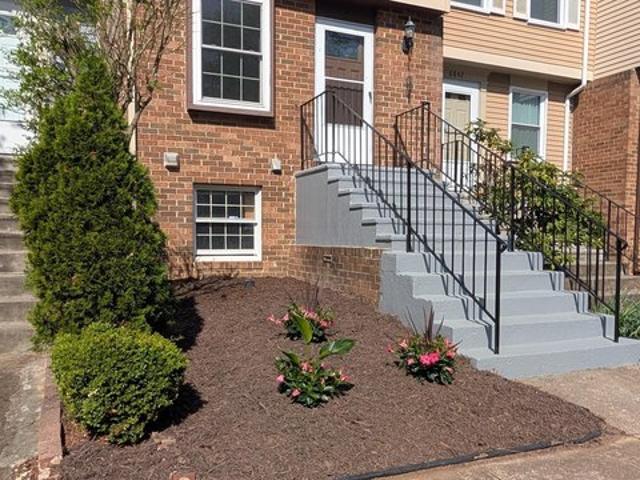6844 Heatherway Ct, Alexandria, VA 22315
