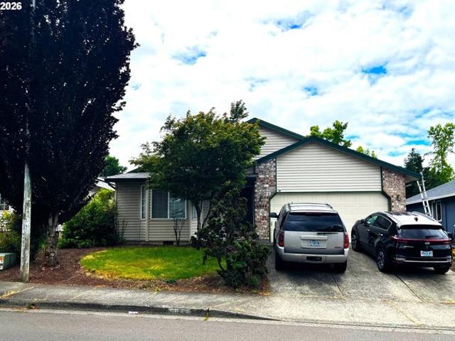 6844 SE Borwick St, Hillsboro, OR 97123