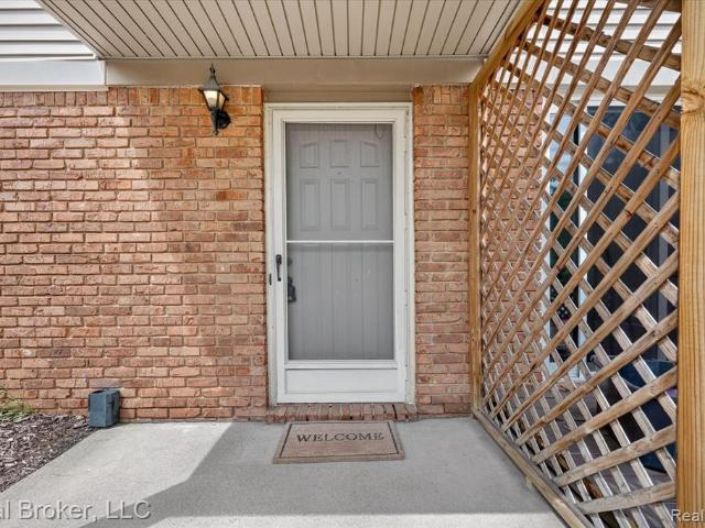 68457 Rosewood Lane
