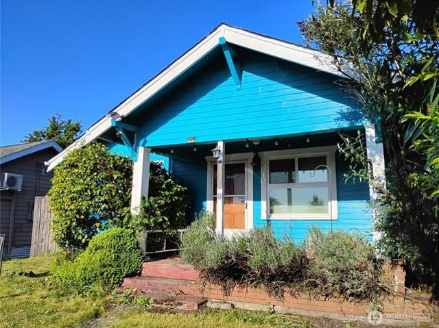 6845 S Clement Ave, Tacoma, WA 98409