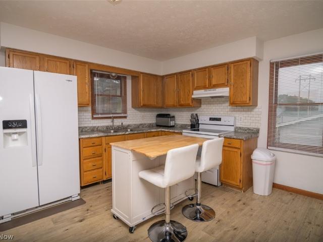 68462 Woodcroft Drive
