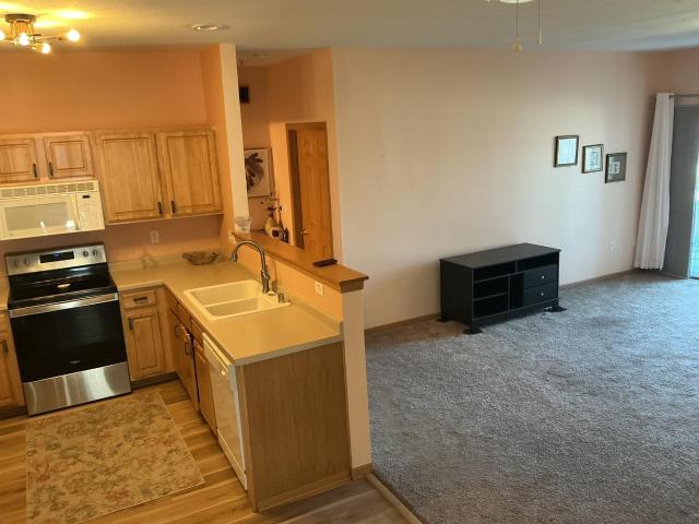 6846 nd St, Unit B