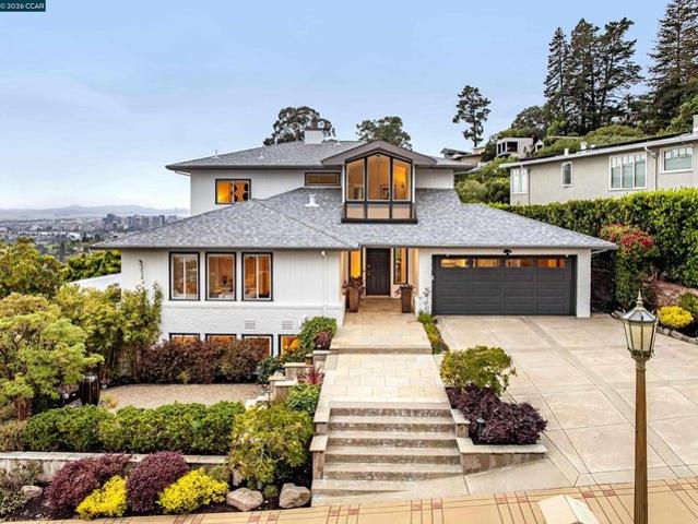 6841 Estates Dr, Oakland, CA 94611