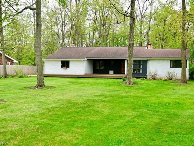 6842 Metro Park Dr, Mayfield village, OH 44143