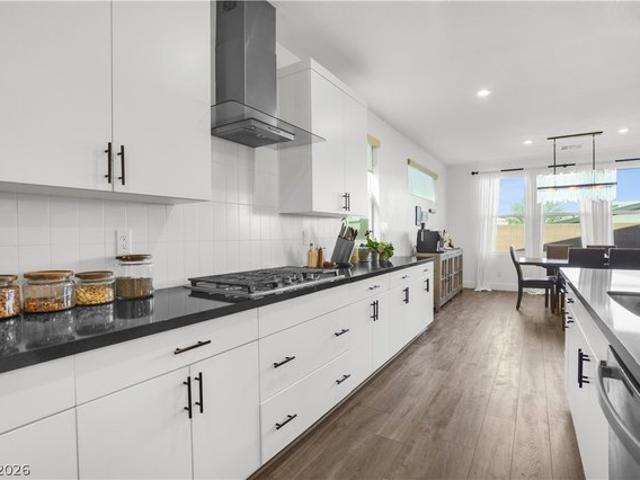 6842 Empire Cliff St, North Las Vegas, NV 89084