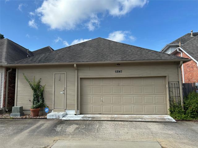 6842 Queensclub Drive
