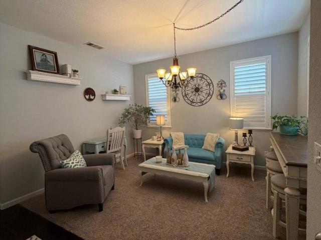 684 Brazelton Cir