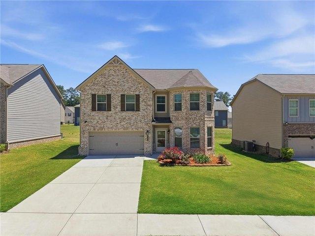 684 Lakehaven Ln, Loganville, GA 30052