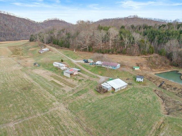 684 Martin Cemetary Rd, Manchester, KY 40962