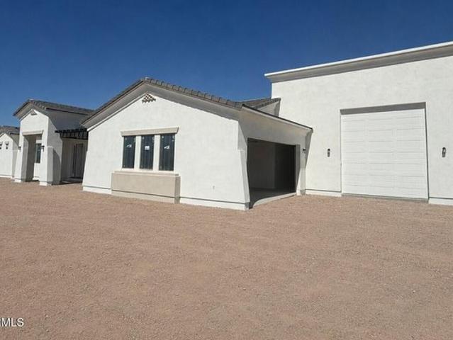 684 N Moon Rd, Apache Junction, AZ 85119