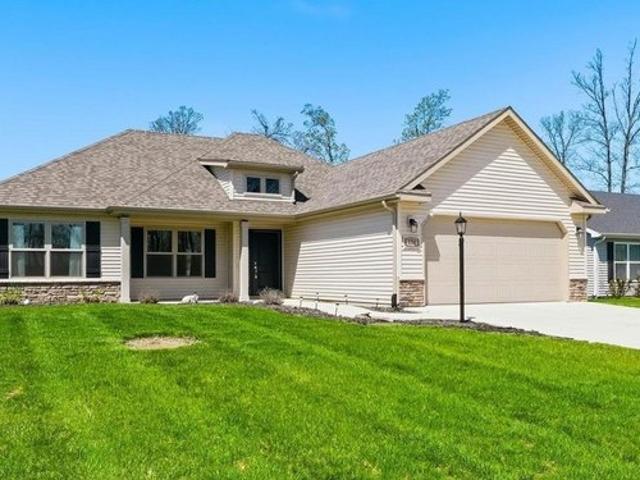 684 S Cottonwood Ct, Columbia City, IN 46725