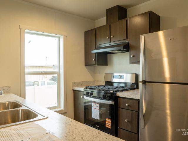 684 SE 10th St 45