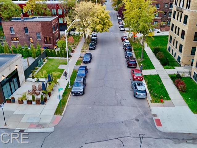 684 W Alexandrine Street